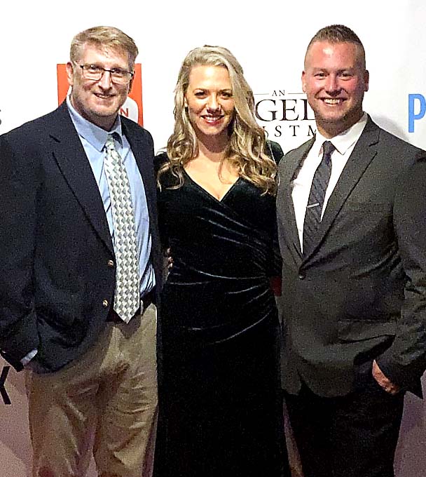 ‘Angelic Christmas’ brings joy back to Columbiana theater | News ...